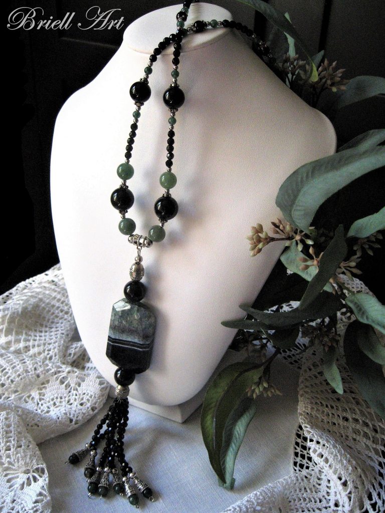 Colier lung cu pandant din agat verde-negru - Unicaro